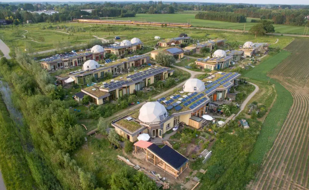 10 Off-Grid Communities That Are Waiting for Eco-friendly Residents ...